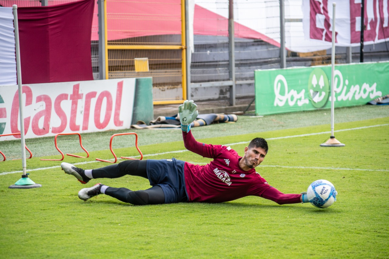 Tres años más para Aaron Cruz en el Saprissa | CRHoy.com