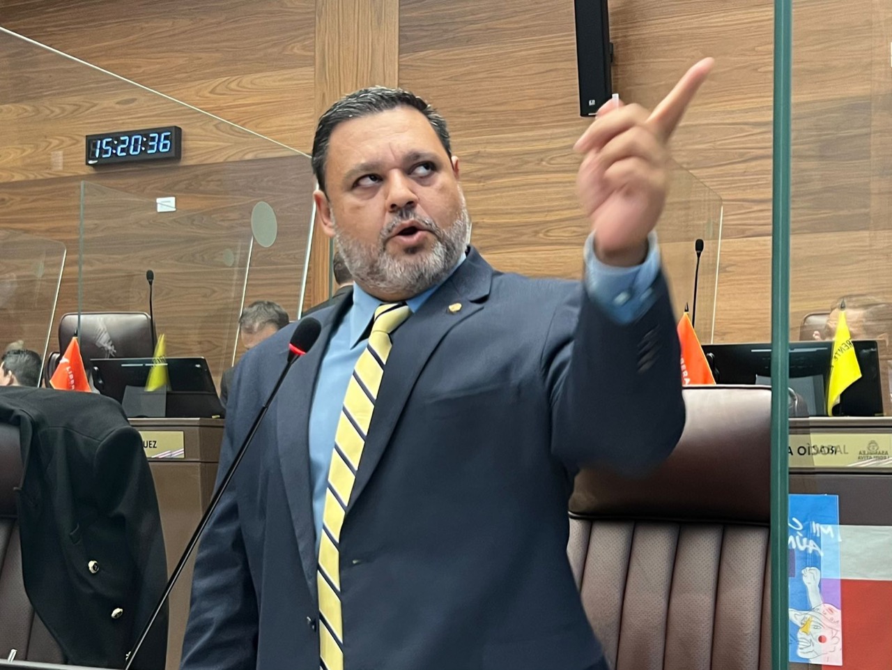 Diputado exige al Gobierno hacer respetar soberanía nacional | CRHoy.com