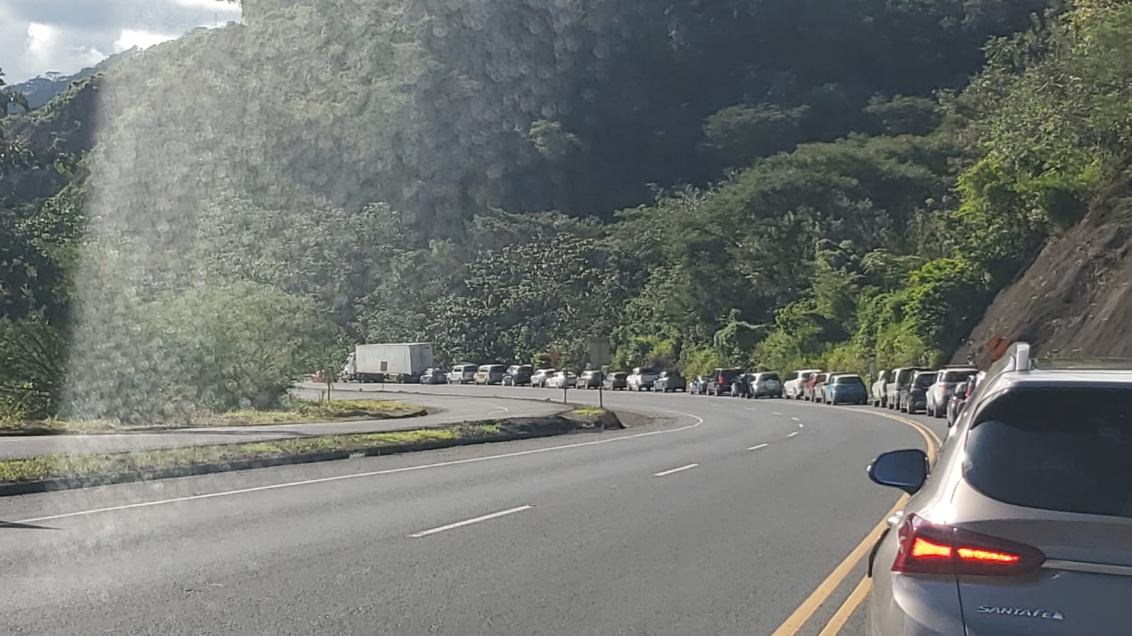 Fotos y video: La ruta 27 es un parqueo esta tarde | CRHoy.com