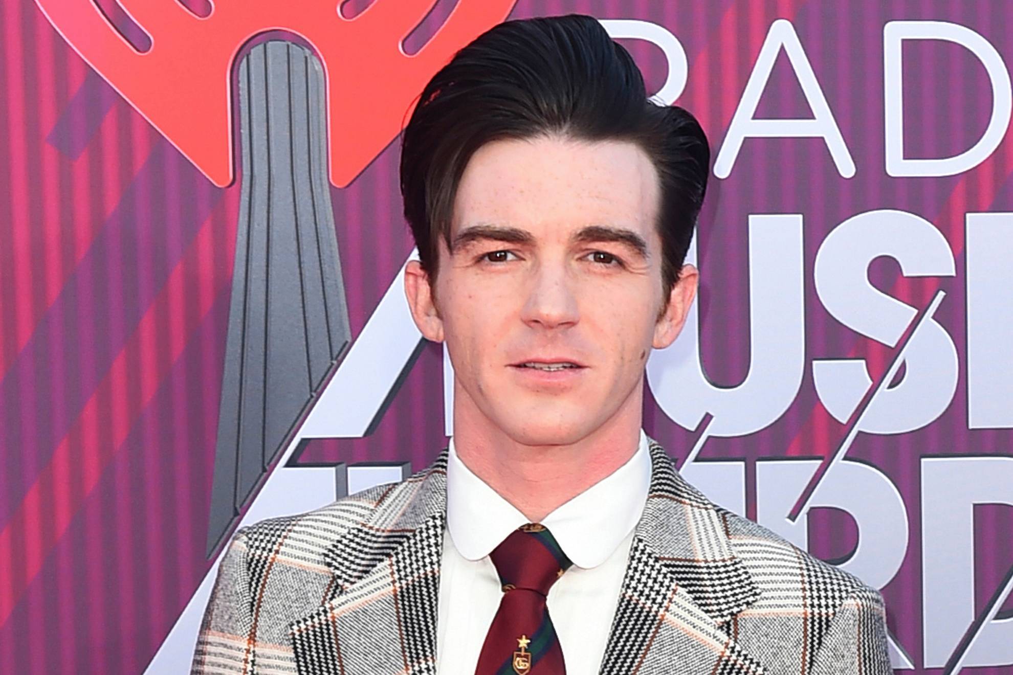 Cantante y actor de “Drake & Josh” dice por qué “desapareció” durante ...