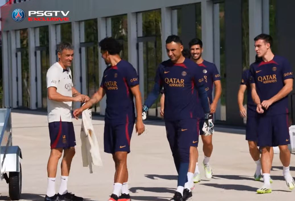 (VIDEO) 5 porteros en el PSG: ¿qué ocurrirá con Keylor Navas? | CRHoy.com