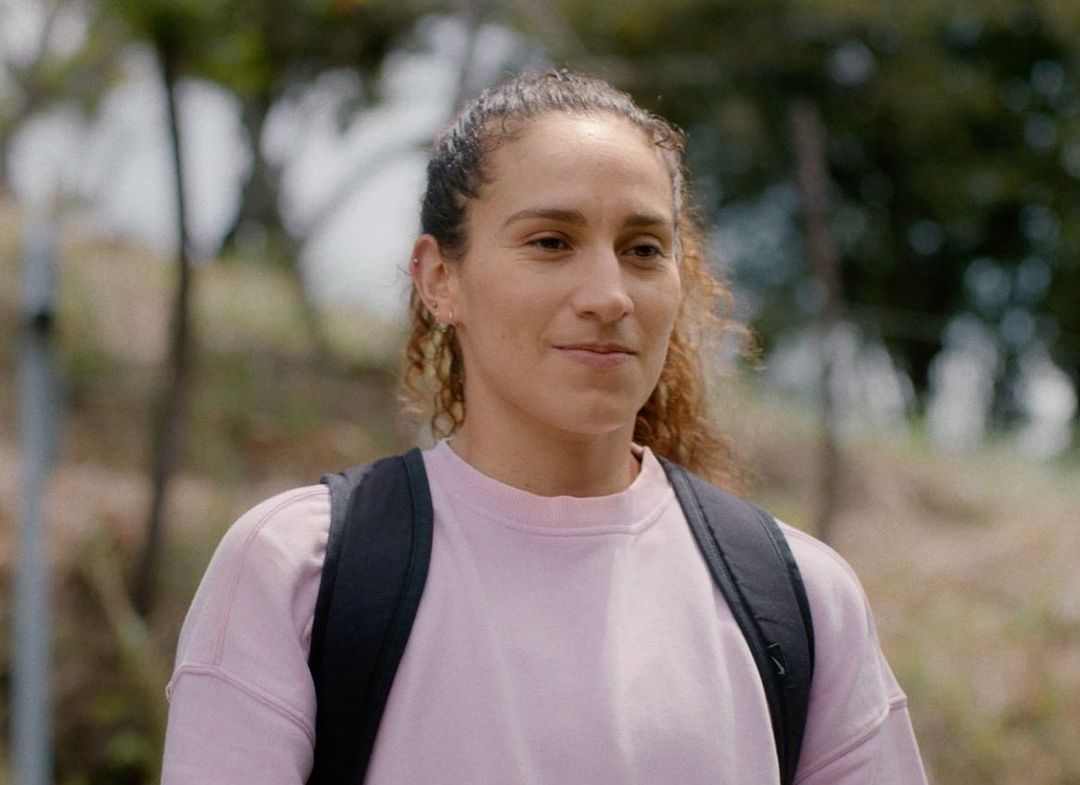 Debi Nova incluye a 3 historias especiales en su videoclip | CRHoy.com