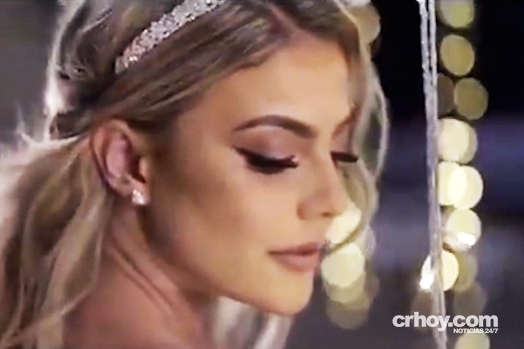 (VIDEO) ¡De cuento de hadas! Así fue la primera boda de Laura Ortega ...