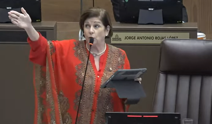 (MEMES) Pilar Cisneros: “Me vacilaron en las redes, pero no me voy a ...