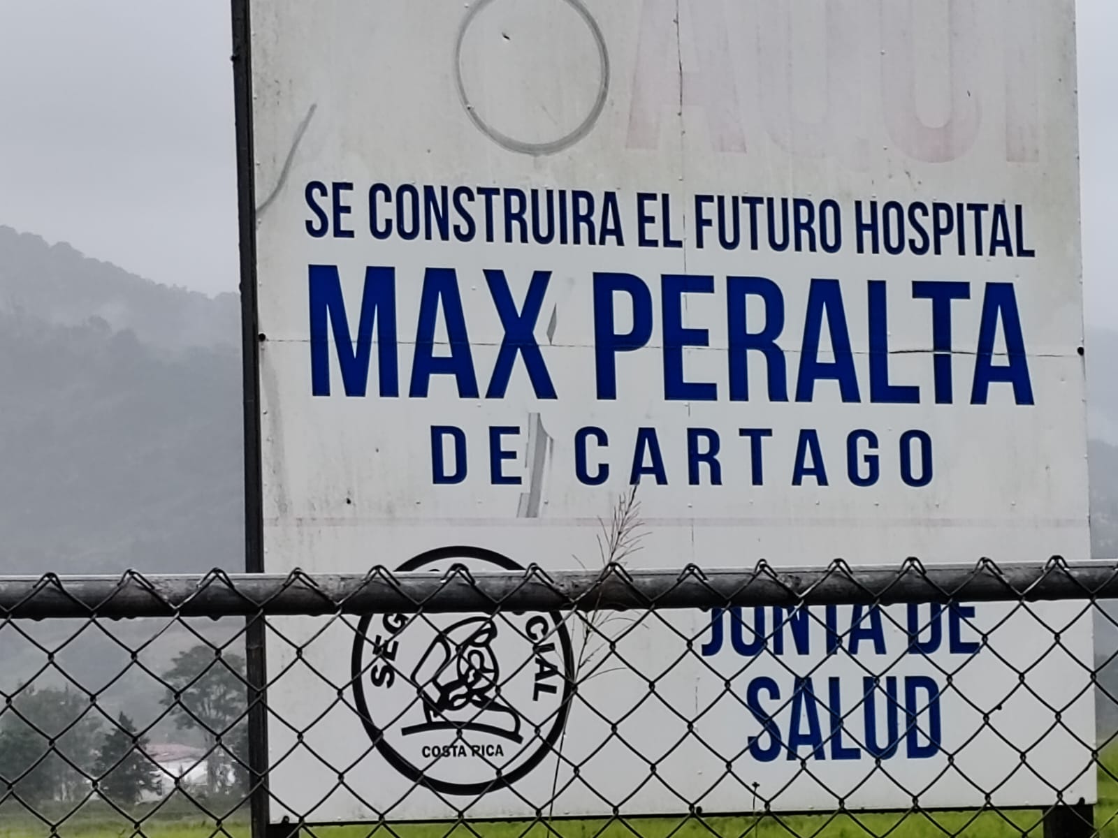 CCSS aprueba investigar a empresa que retiró oferta para construir ...