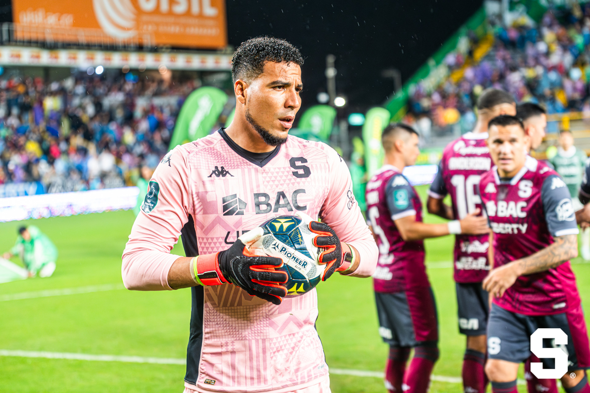 Esteban Alvarado puede volver al arco del Saprissa | CRHoy.com