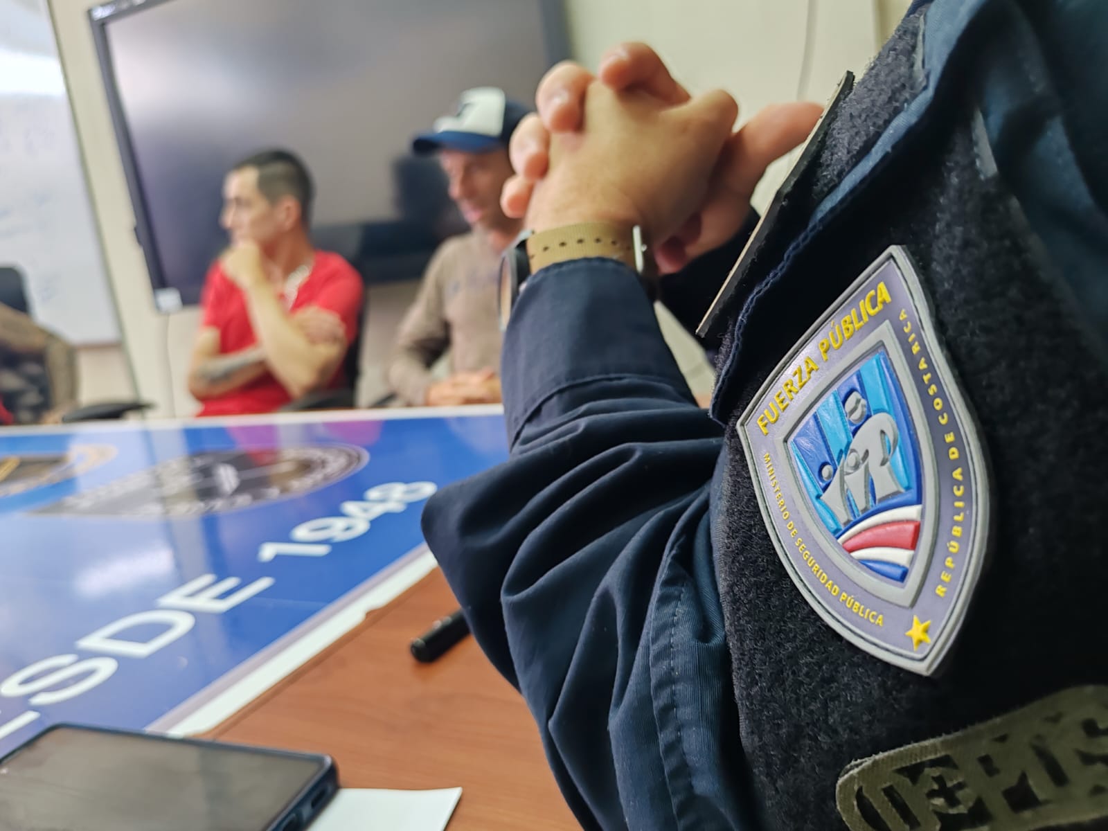 Fuerza Pública se reunió con ‘La 12’ ante amenazas de altercados en partido Alajuelense ...