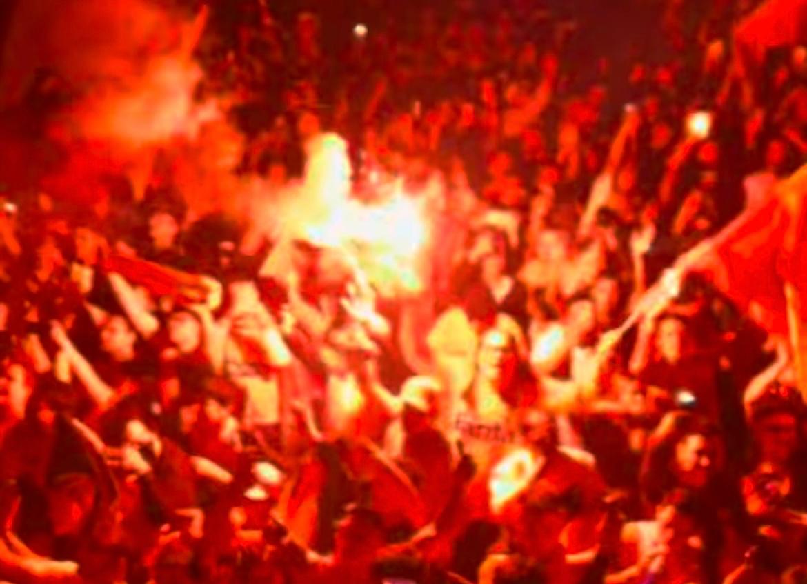 (VIDEO) El “Infierno” rojiamarillo: celebración fue hasta la madrugada ...