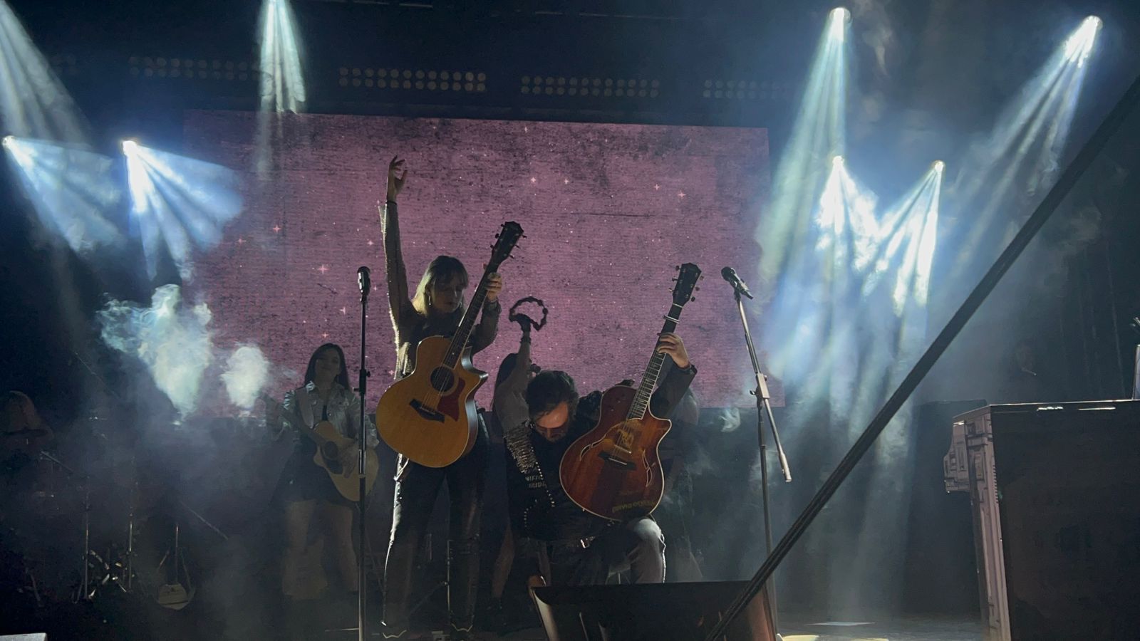 Aleks Syntek celebró 35 años de carrera con un show inolvidable en ...